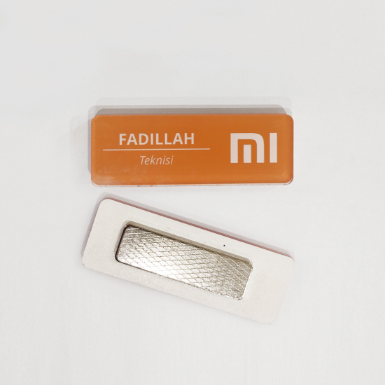Name Tag Peniti Akrilik Transparan 8x3 | Tops Print